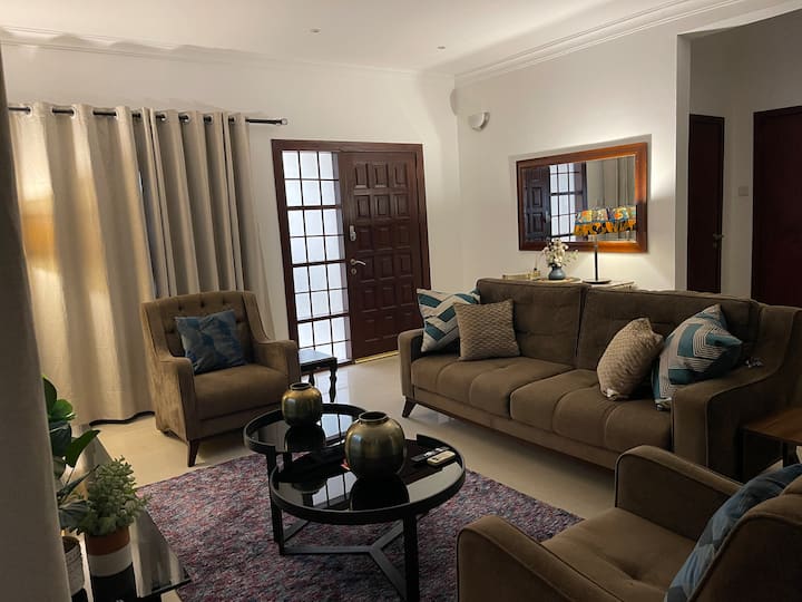 Townhome W Pool• 3br • 4 Mins From Airport - Ghana