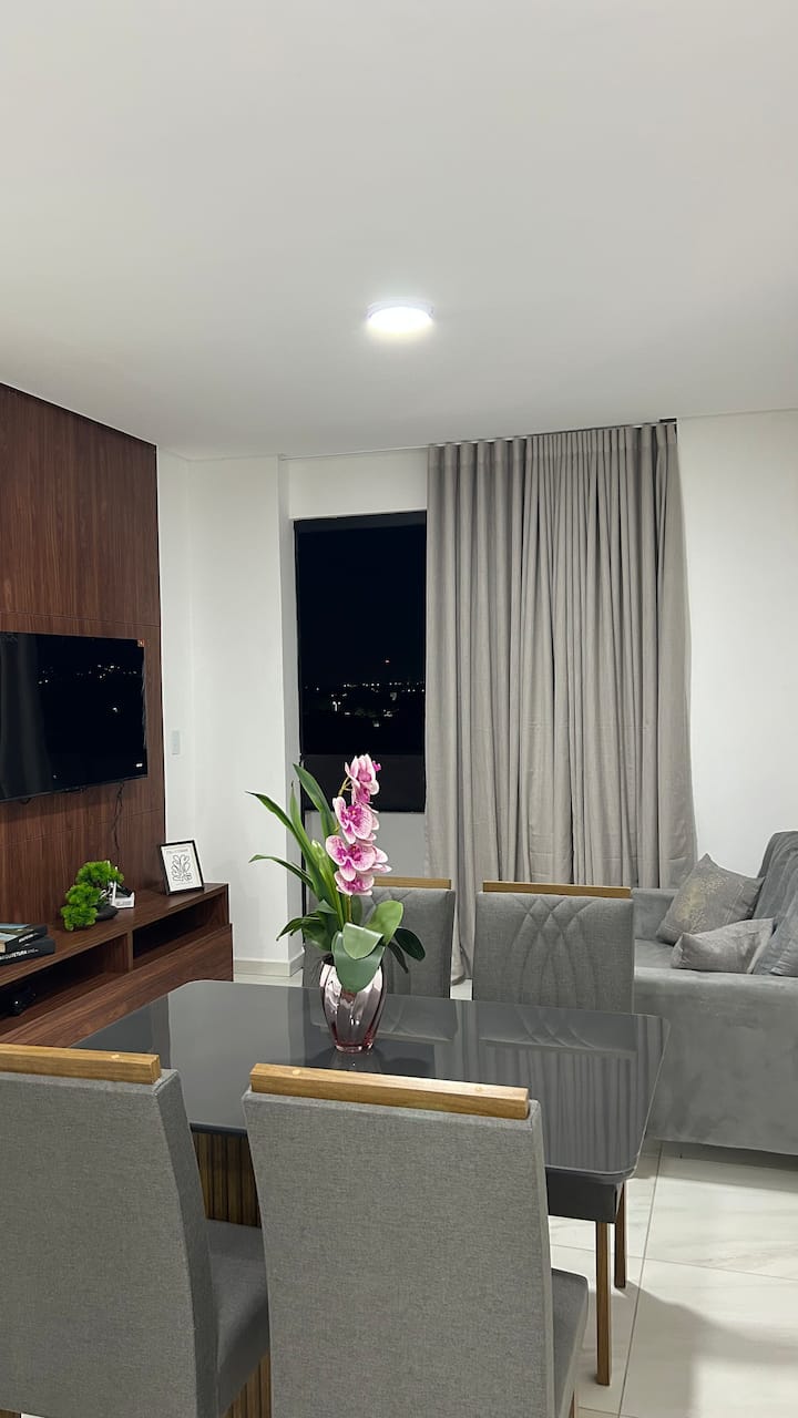 Apartamento Localizado Na Avenida Ceci Cunha. - Arapiraca