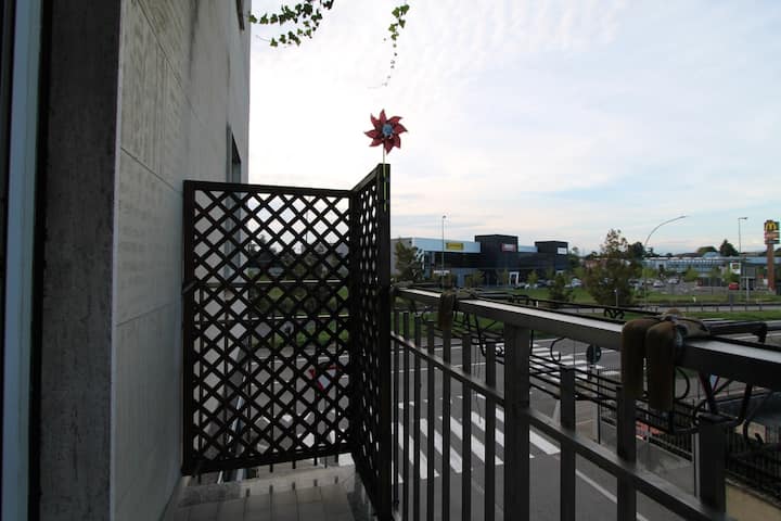 64 M² Cozy 2‑bedroom Near Milan Metro - Monza
