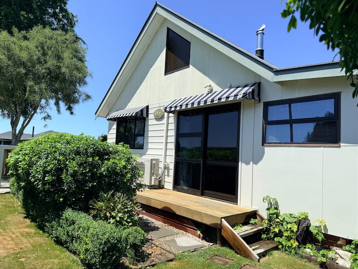 Motueka Cottage In Garden Setting Near Abel Tasman - Motueka