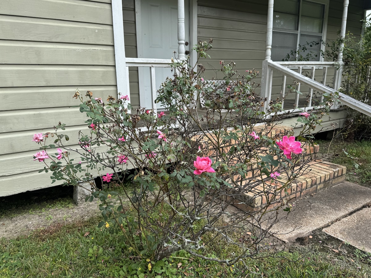 Country living. Clean. Simple. Weekend hideaway. - Houses for Rent in ...