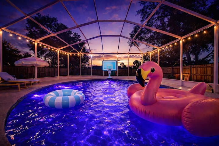 [New!] 10 Min To Beach, Heated Pool, Spa, Fire Pit - Clearwater Beach, FL