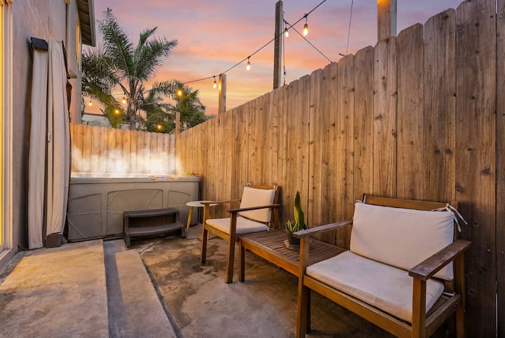 Belmont Shore Retreat | Hot Tub | Fire Pit | Games - Long Beach, CA