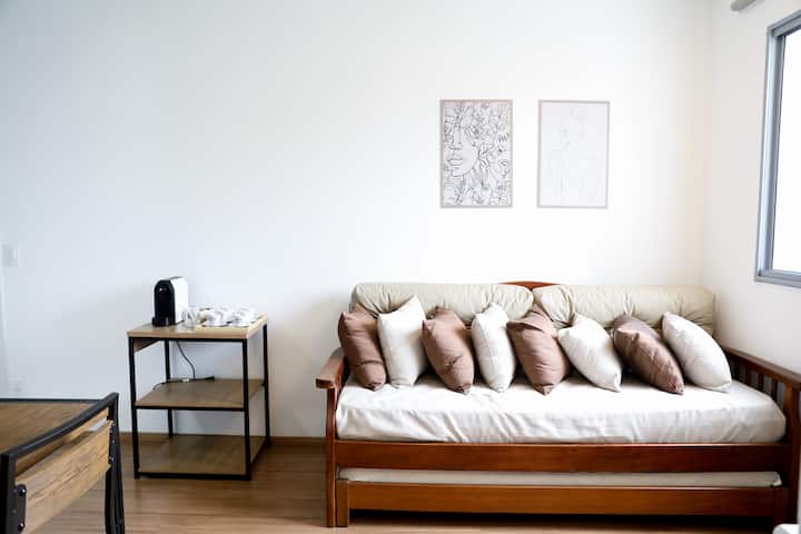 Apt 6 People, 2 Bedrooms Steps Away From Subway - Sao Paulo