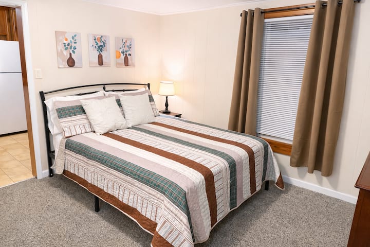 Warm & Welcoming 1br On The 2nd-floor. - Clinton, NY