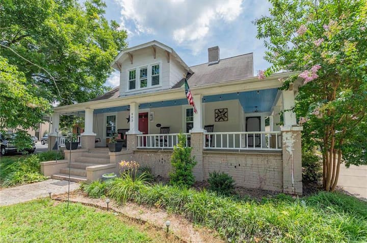 Cape Cod In Lexington, Nc - Washington Park, Lexington