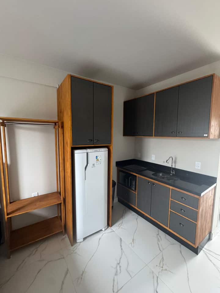 Studio Completo E Bem Localizado Em Bc - Balneario Camboriú