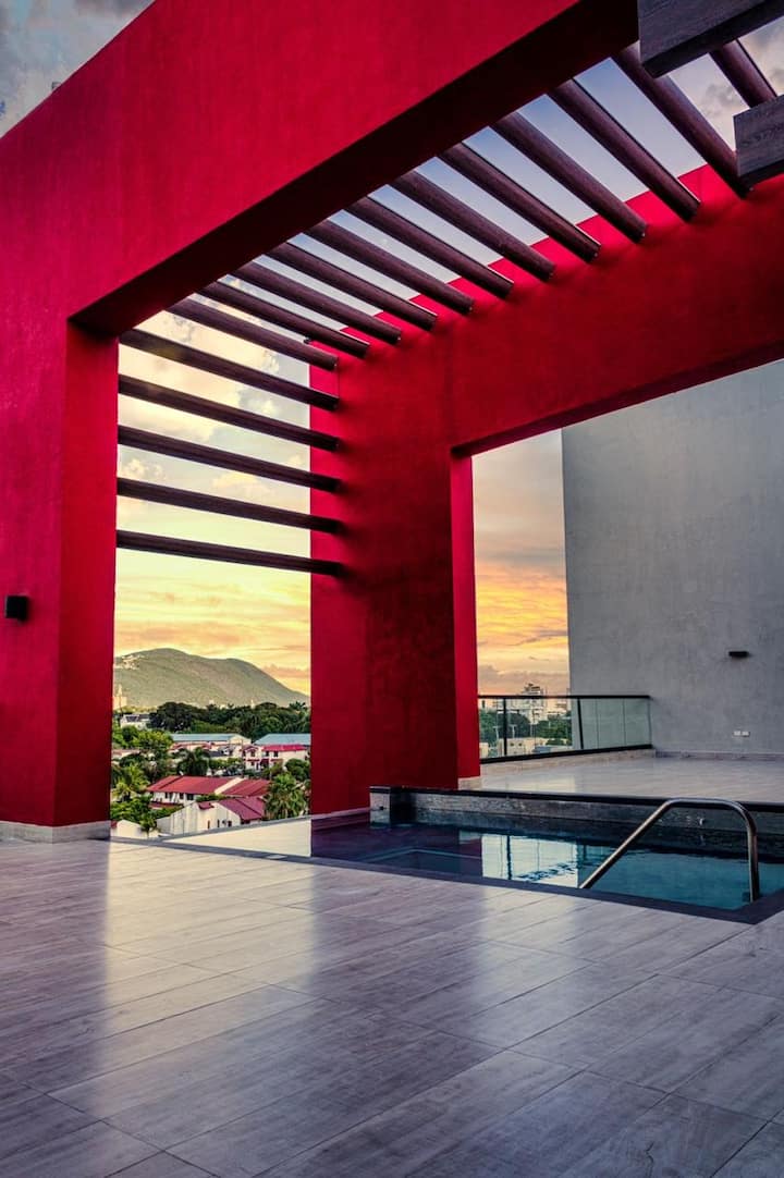 Parkhurst Skysuite | Prime Kingston 1br With Pool - Kingston