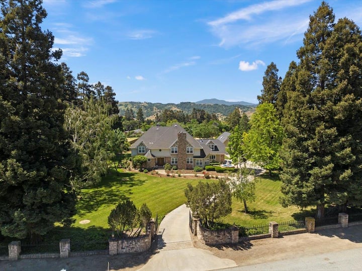 Super Bowl | Luxury 6br Estate | 25 Min To Levi’s - San Jose, CA