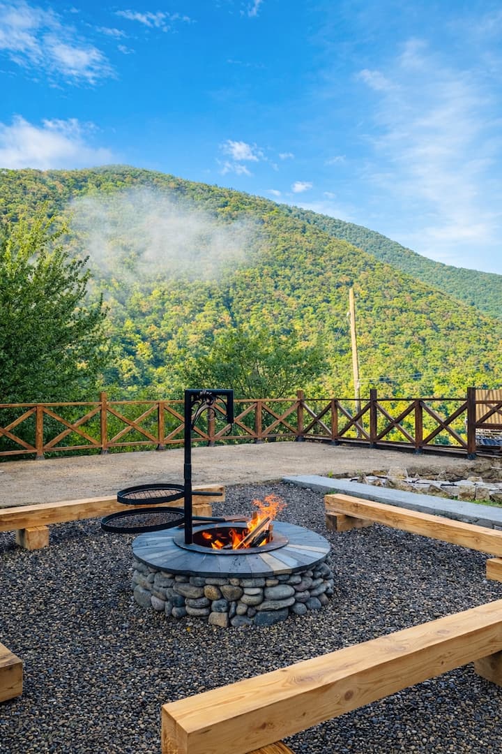 Aura | Mountain Retreat - Armenia