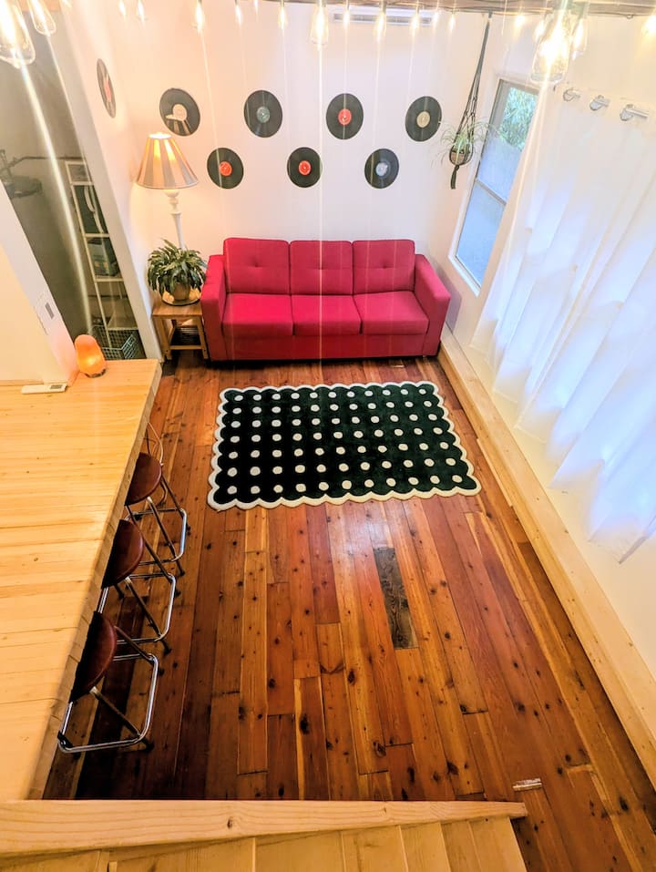 The Artist's Enclave - Salt Spring Island