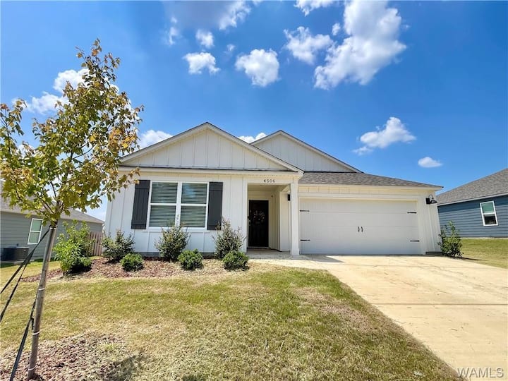 Beautiful Home Away From Home Ua Only 3 Miles Away - Tuscaloosa, AL