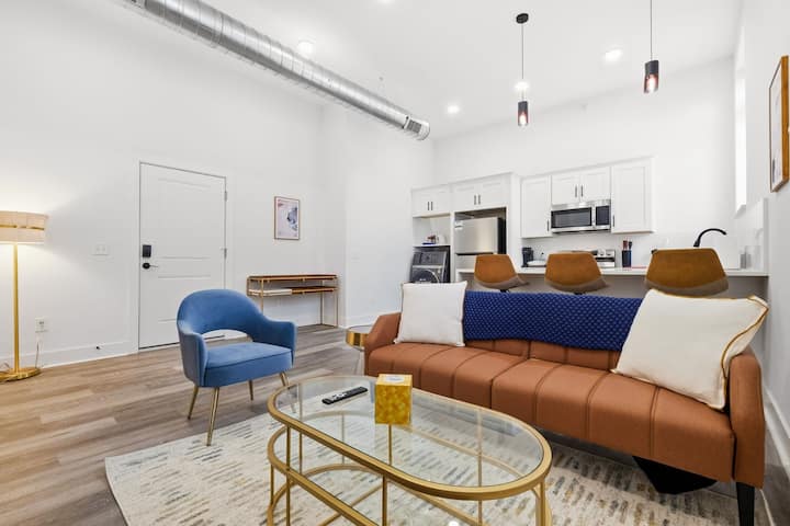 Pittsburgh Oasis W/ King Bed 1 Mile To Downtown - Pittsburgh, PA