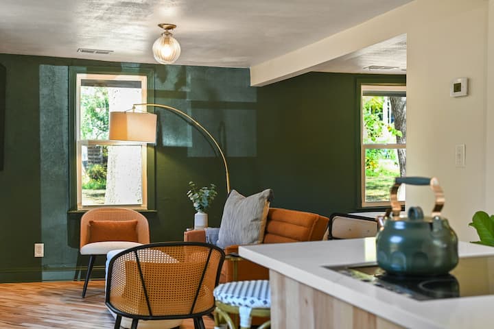 Leaned Cottage Cozy Relax Fifa Word Cup26 -