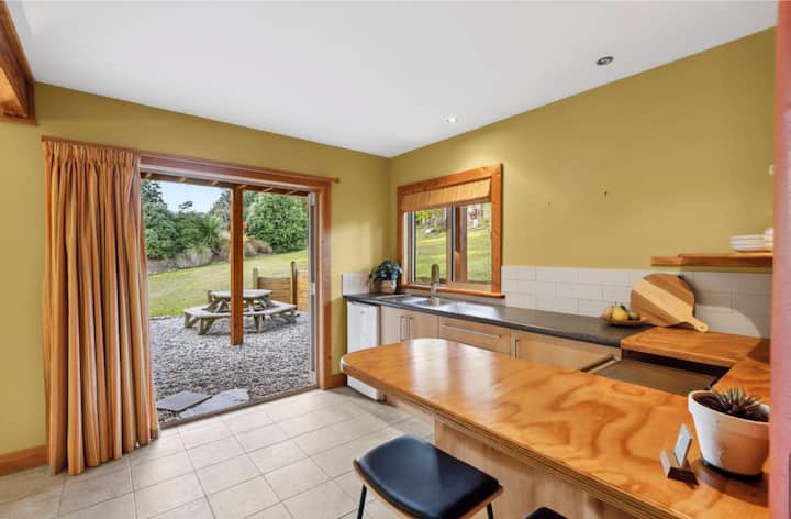 Appartement au lac Hāwea | 4 min à pied du lac - Suites à louer à Lake ...