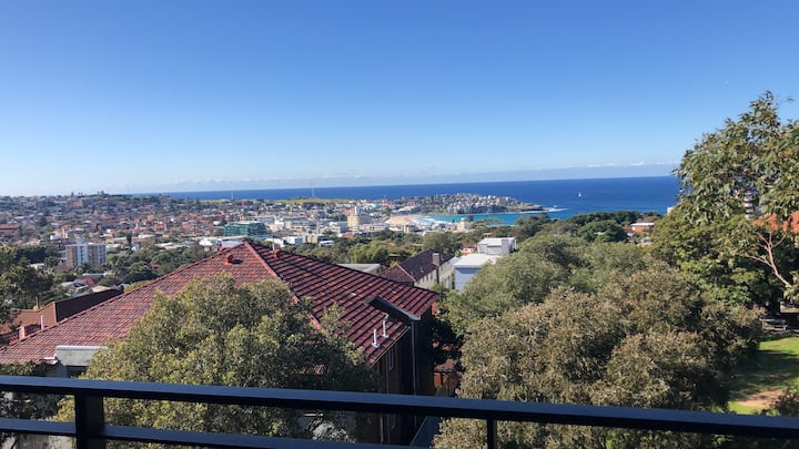 Penthouse Apartment With Sweeping Views Of Bondi - Bondi Beach