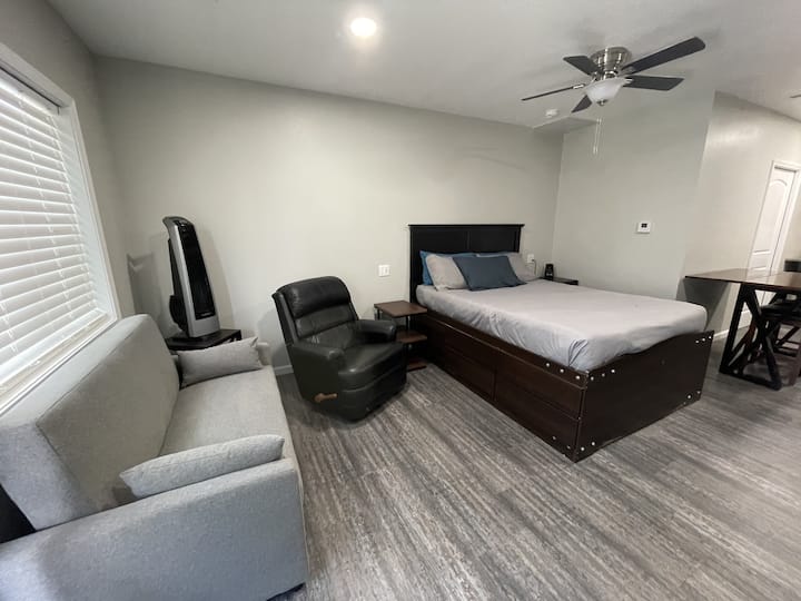 Studio 521 Lake View Iowa - Lake View, IA