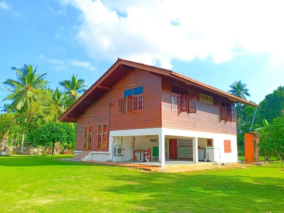 Maison dans un jardin - Maisons à louer à Lipa Noi, Surat Thani ...