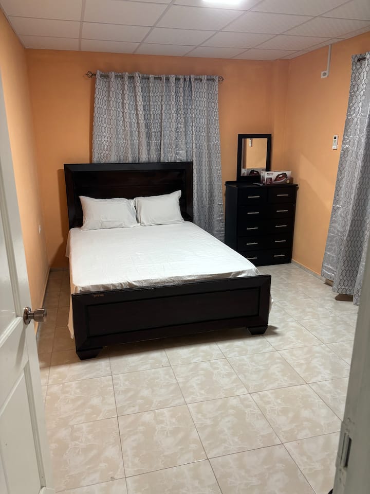 Cozy Retreats - Port of Spain