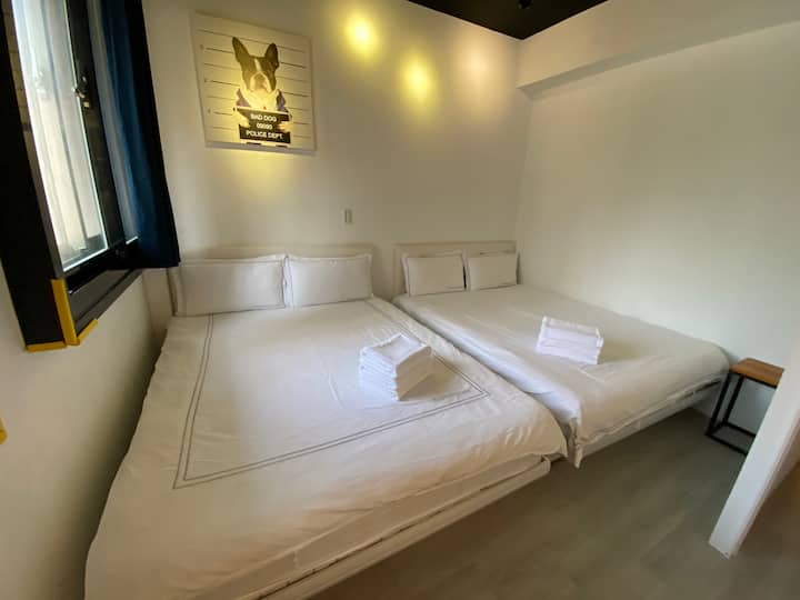 信義區 北醫2分鐘|一樓免爬樓梯|三房兩衛+豪華遊戲室+浴缸主臥|親子房 - Taipei