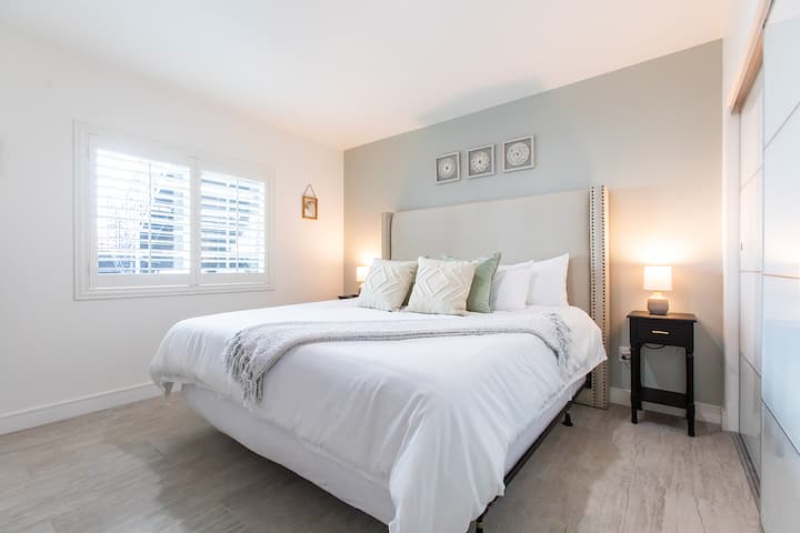 Work & Play 1br • Sofabed W/d • 6mi Dis • 2mi Hosp - Santa Ana