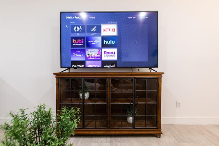 Work & Play 1br King+sfbd 6mi Disney 2mi Hosp / Wd - Orange County, CA