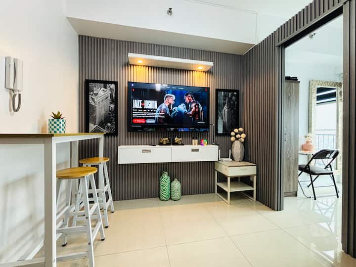Relaxing 1br,karaoke/massager@grass T4 Sm North - Quezon City