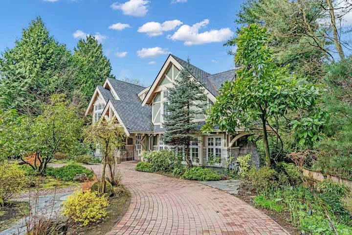 Vancouver West Prime Mansion 7 Br 7.5ba - Vancouver
