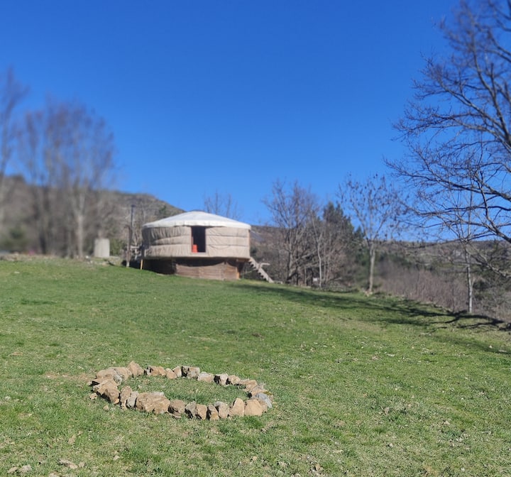 Yourte Contemporaine.isolée En Nature.calme Absolu - Mont Mézenc