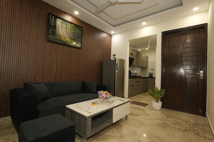 45boulevard 2-entire, Furnished 2bhk Flat In Sec45 - Delhi, India