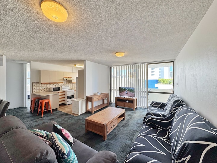 Spacious 2-bedroom Apartment In Surfers Paradise - Surfers Paradise