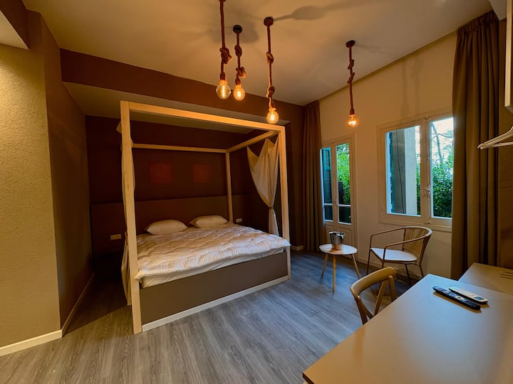 Nuit / Studio Pasteur Gemmayze - Beirut