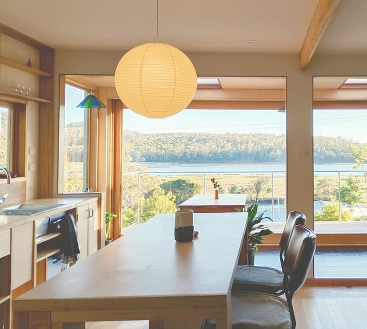River View + Bathtub+ Fireplace + Star Gazing Nook - Australia