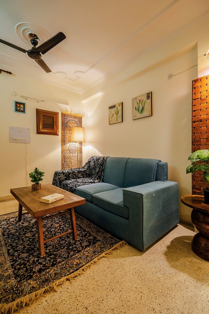 Hong Kong Pvt. King Suite Near Malls Airport ॐ - New Delhi Indira Gandhi Airport (DEL)