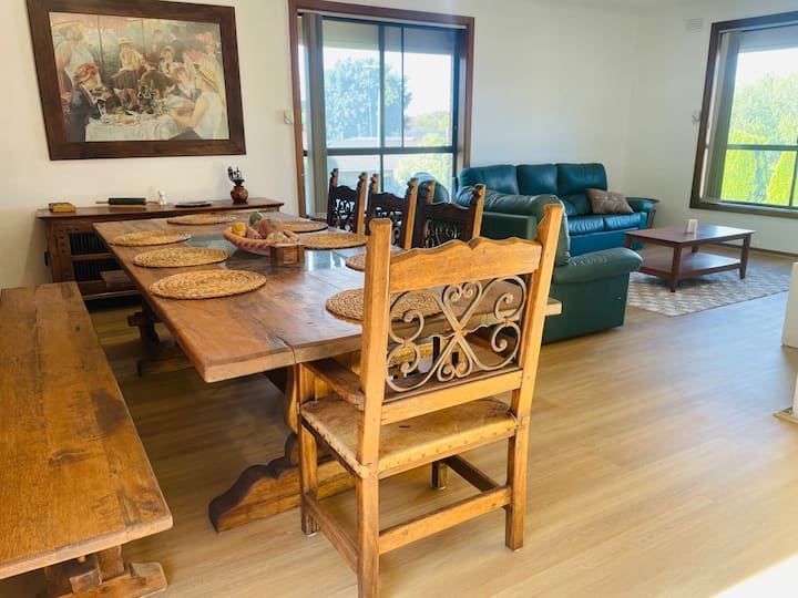 Your Stay At Mayfair, Where You Have The Monopoly - Mount Gambier