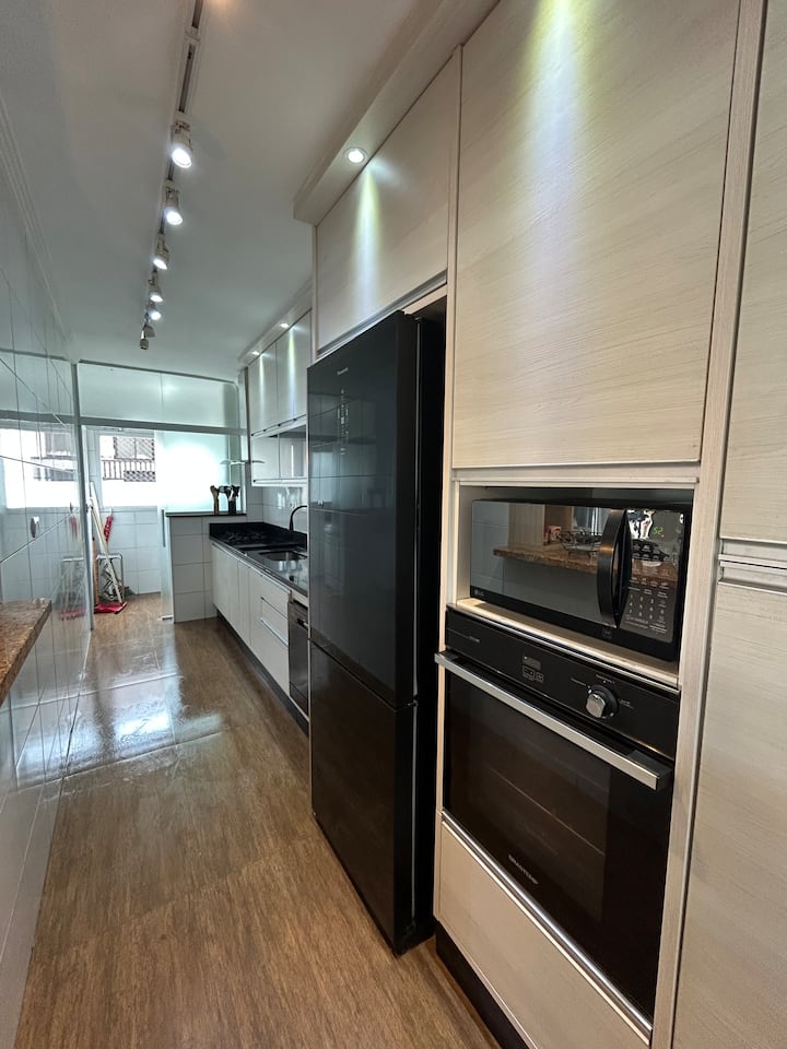 Canto Do Forte Apê Mobiliado E Perto De Tudo - São Paulo