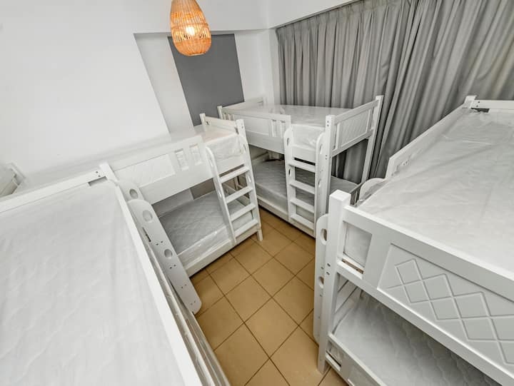 Cozy Female Bedspace Near Metro In Marina - Dubai