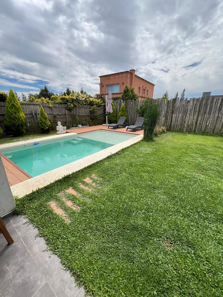 Casa B Cerrado Vila Marina Pileta, Jardin, Parri - Argentina