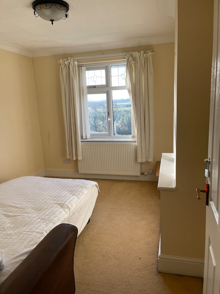 Stunning Modern House Bedroom Se - Warrington