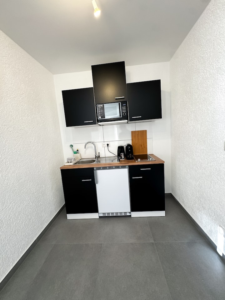 Durdi Serviced Apartment | Doppelbett Balkon 24h - Dieburg
