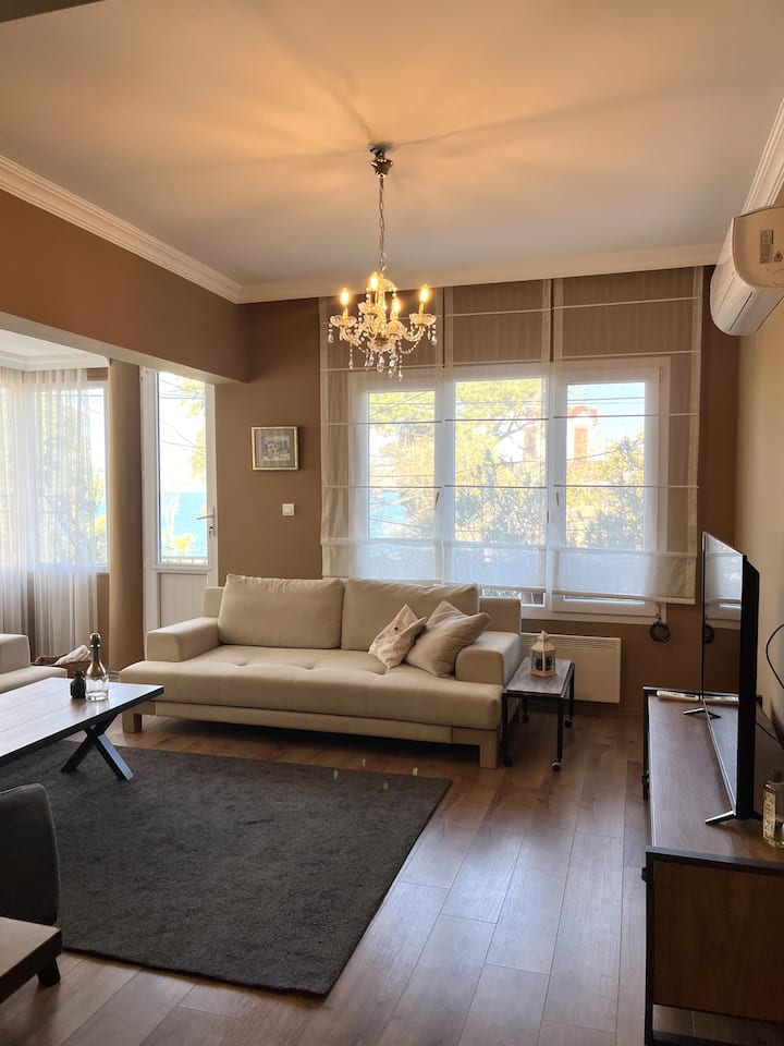 Sea View 2bd Apt W Balcony & Near Ayvalık Center - Ayvalık