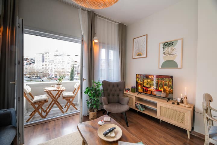 Rum-otto Pera Central 1br+1lr With Priv. Terrace - Beyoğlu