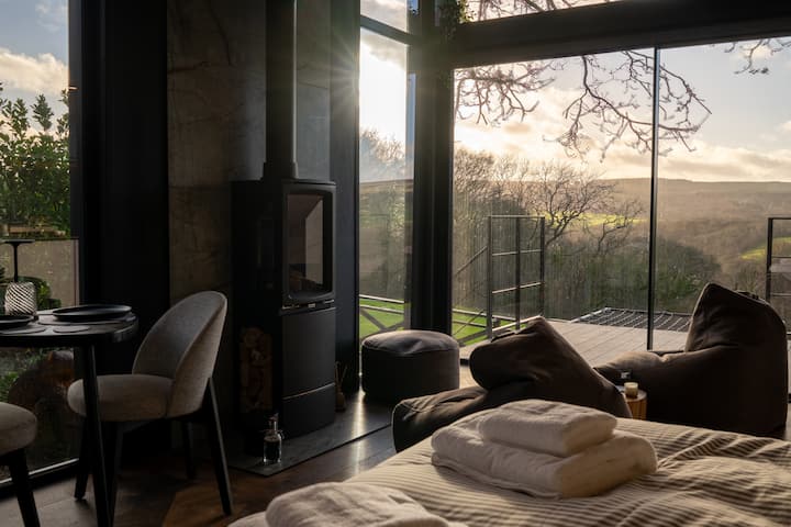 Cosy Lodge W/private Patio, Valley Views, King Bed - Robin Hood's Bay