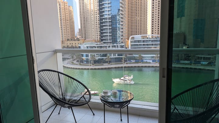 Stunning 1br Marina Waterfront & Harbour Views - Dubai