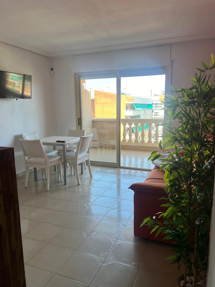 Duplex Mara La Pineda Con Piscina Comunitaria. - La Pineda