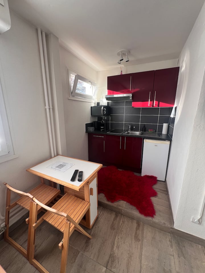 Studio Rez-de-chaussée 50m De La Gare St-louis - Bâle