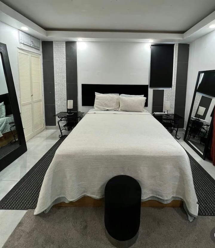 Papas Golden Bnb(chinhoyi Town Cbd) - Zimbabwe