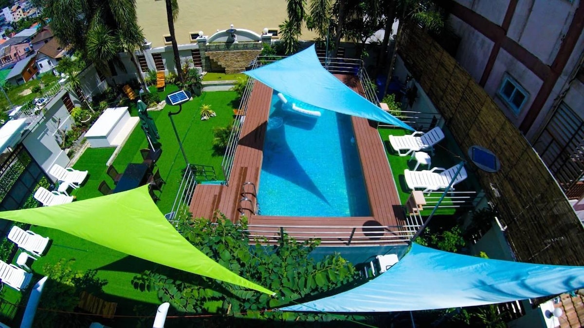 9BR Royal Patong Retreat | Villa avec piscine privée - Maisons à louer ...