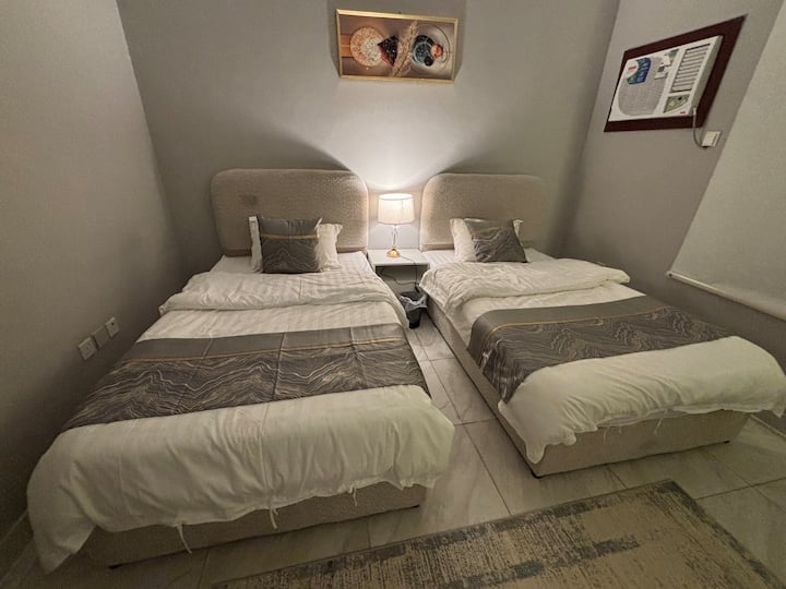 شقة بتصميم راقي غرفتين وصالة - Jeddah