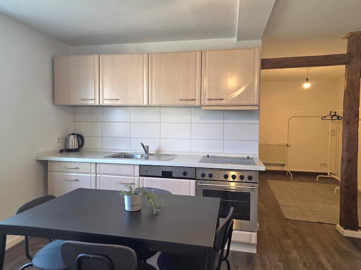 Ariprop Comfortable Apartment· 4 Guests - Chemnitz